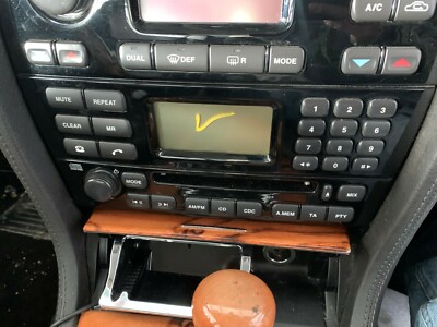 2004 2005 2006 2007 2008 09 Jaguar XJ8 Vanden Plas XJR Radio CD Player