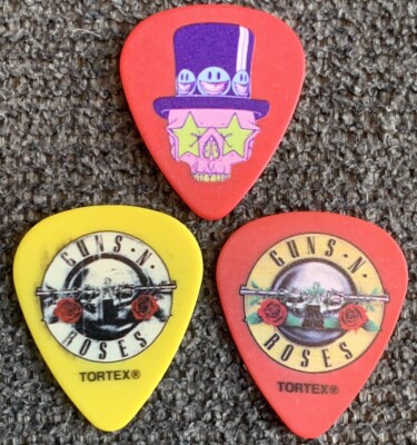GUNS N ROSES Guitar Pick 2023 Tour SLASH AXL DUFF Lot of 3 Picks Pic ...