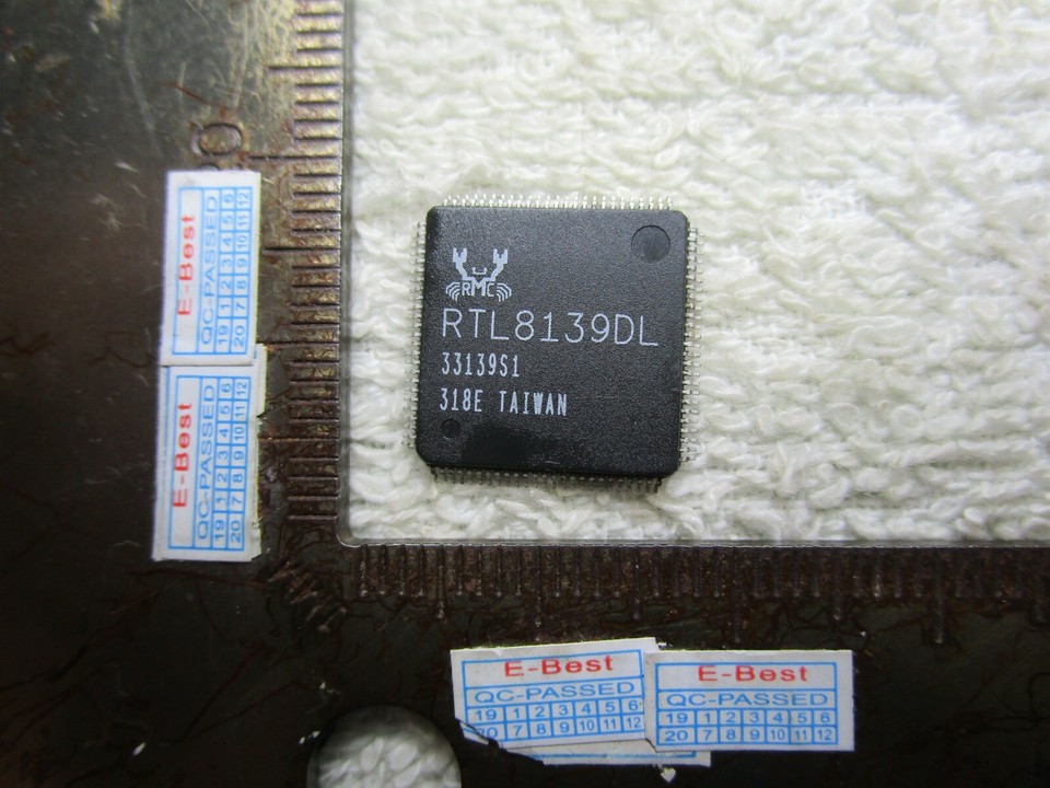 2pcs RTL8139OL RTLB139DL RTL8I39DL RTL8139 RTL8139D RTL8139DL TQFP100 ...