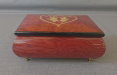 Italian Music Box plays Torna A Surriento Inlaid Swans Art Decor ...