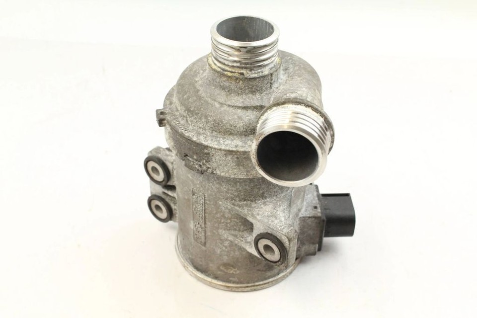 BMW F20 F22 F30 F32 F34 F07 F10 F25 F26 E89 Moteur Eau Radiateur Pompe ...