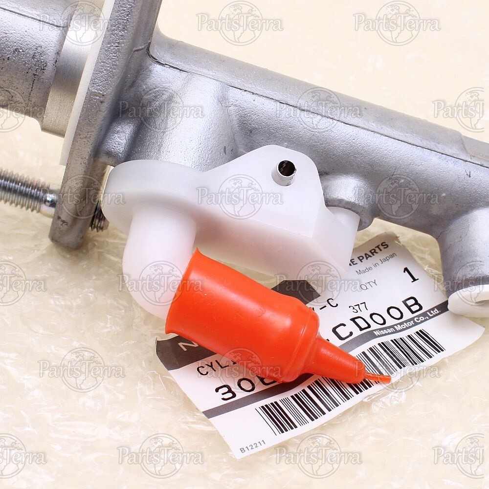 New Genuine OEM NISSAN INFINITI Clutch Master Cylinder Assy 350Z G35 ...
