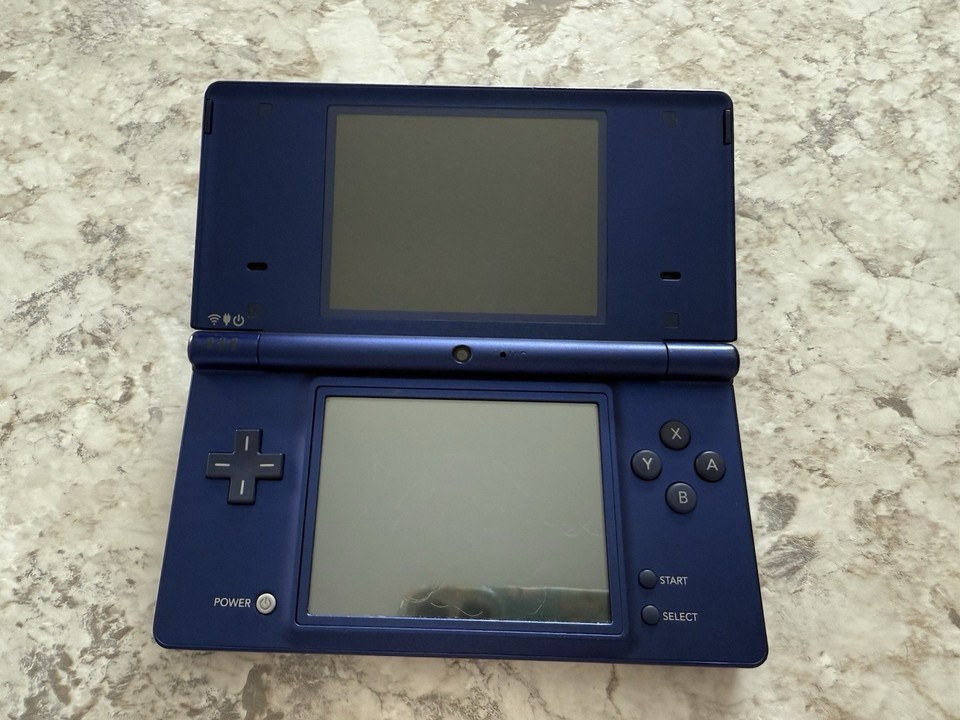 Nintendo DSi matte blue Handheld System + charger - See pictures ...