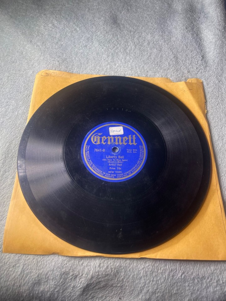 GENNETT Record 78 rpm 7641 HELLOW IVE BEEN LOOKING FOR YOU / LIBERTY ...