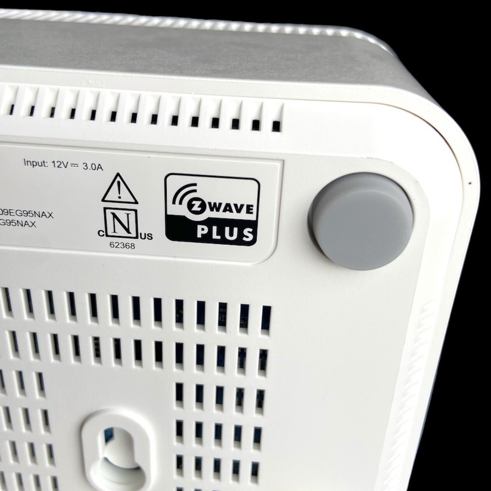 Ring Alarm Pro Base Station with Built-in eero Wi-Fi 6 Router and 24 ...