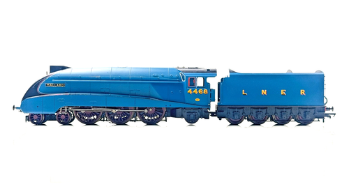 HORNBY 00 GAUGE - R2339 - LNER BLUE 4-6-2 CLASS A4 LOCOMOTIVE 'MALLARD ...