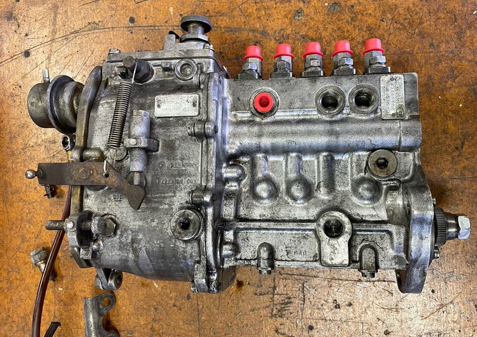 Bosch Fuel Injection Pump 0403245004 for Mercedes W123 W126 300D Turbo ...