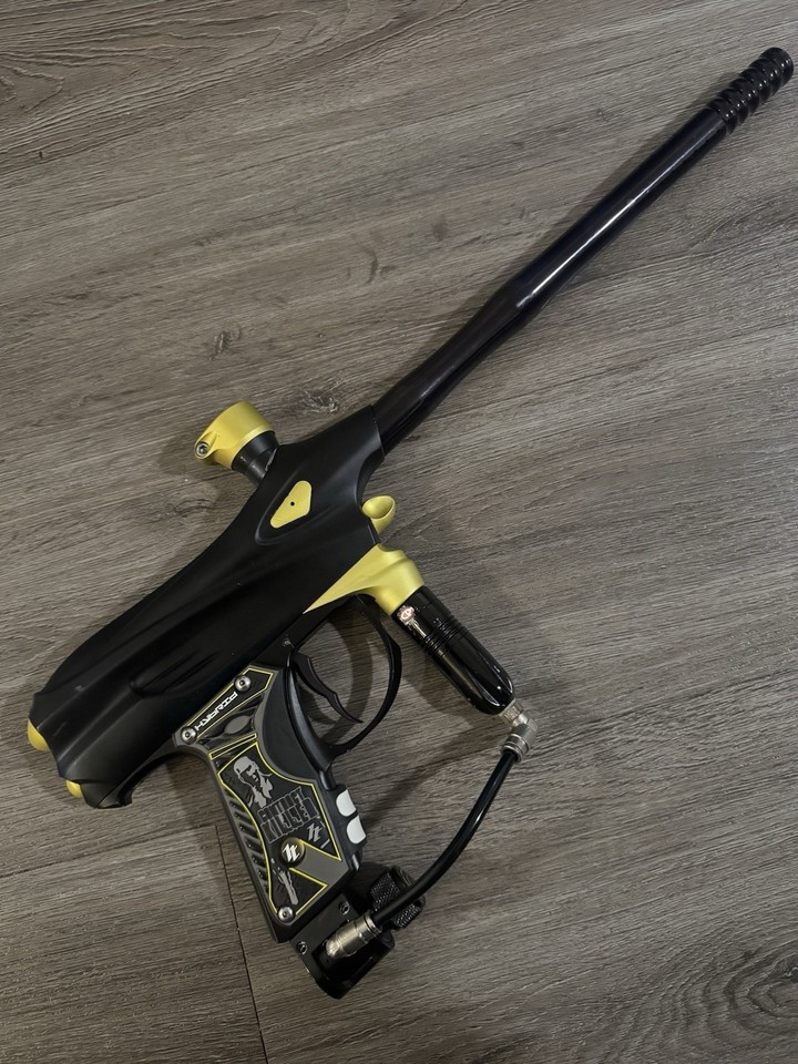 Dye DM4 w/ Modded Bolt Paintball Marker | eBay