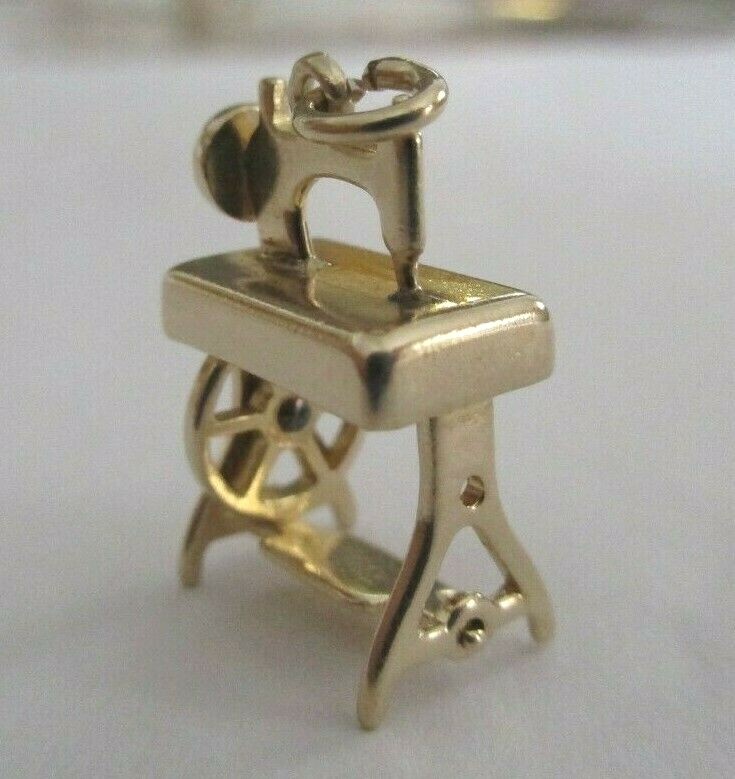 Vintage 14K Gold Sewing Machine Pendant with 3 Movin… - Gem