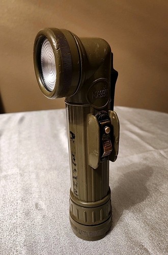 U.S. MILITARY ISSUE FULTON MX-991/U OD GREEN ANGLEHEAD FLASHLIGHT MADE ...