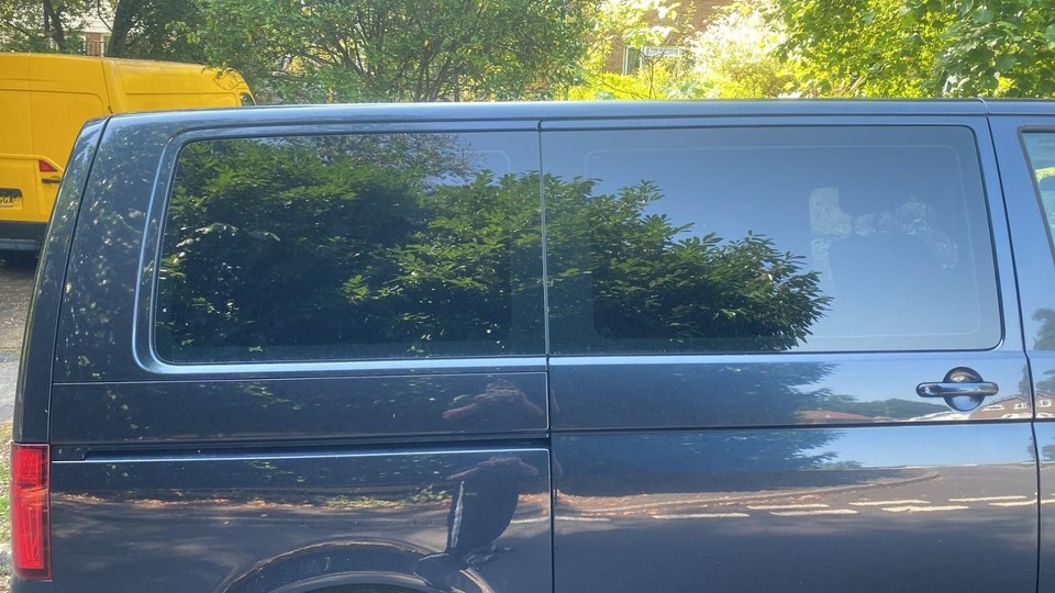 2021 Volkswagen Transporter Shuttle 2.0 TDI 150PS SE Minibus DSG MPV ...