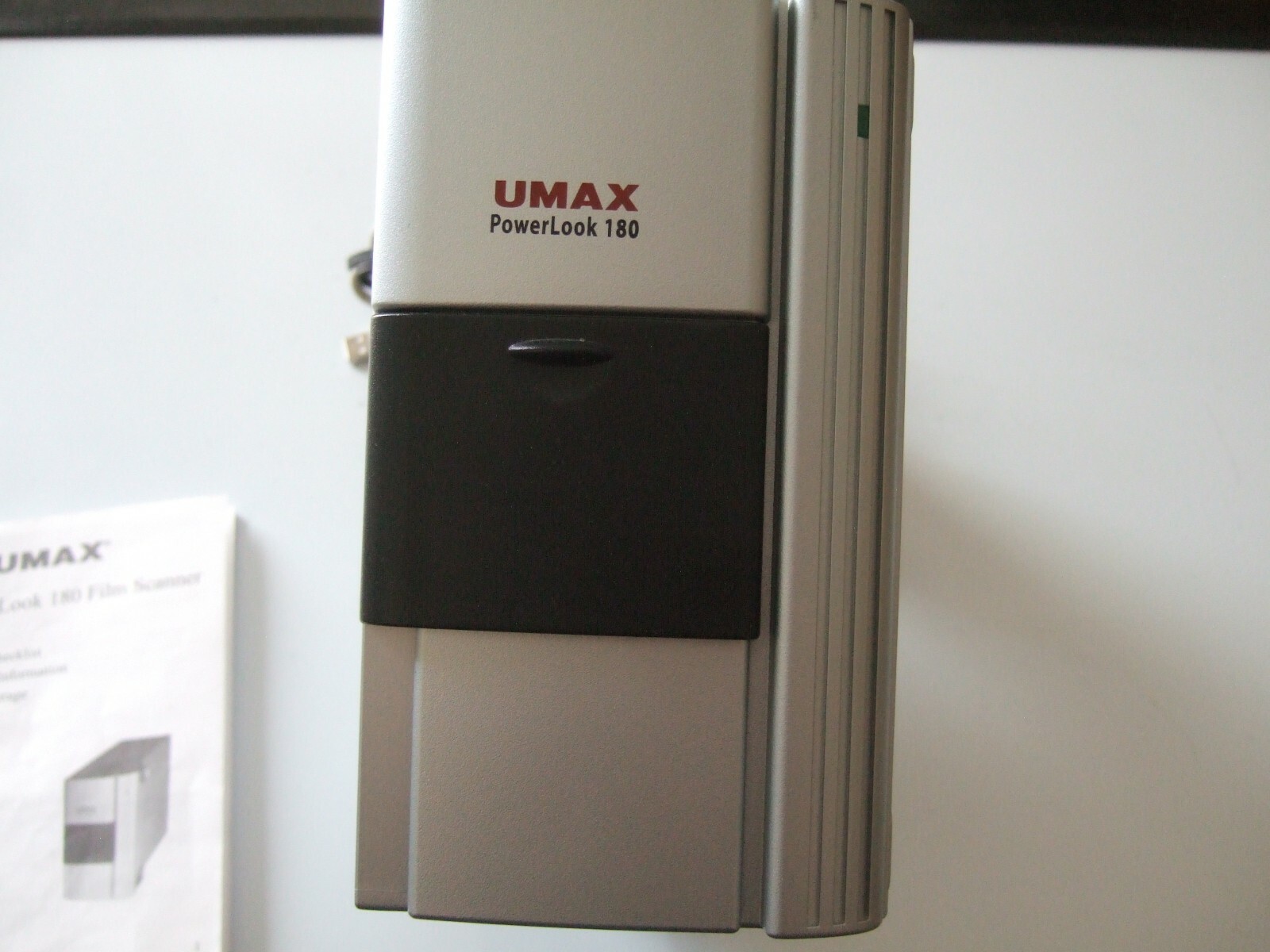 2002 UMAX POWERLOOK 180 35mm FILM SCANNER SPKG-15111 UNTESTED | eBay