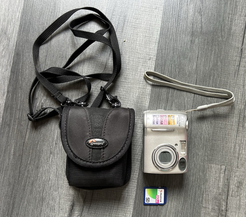 NIKON COOLPIX E4600 4.0 Megapixels 3x Zoom Digital Camera With Case ...