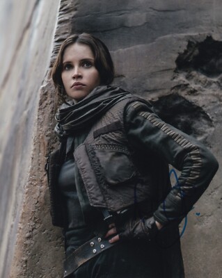 FELICITY JONES signed Autogramm 20x25cm STAR WARS in Person autograph ...