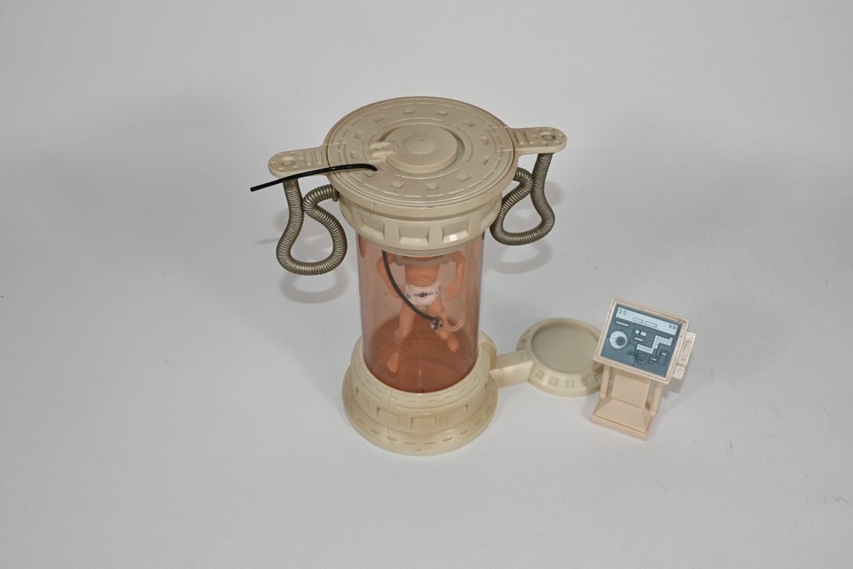 2001 Hasbro Star Wars POTJ Luke Skywalker in Echo Base Bacta Tank loose ...