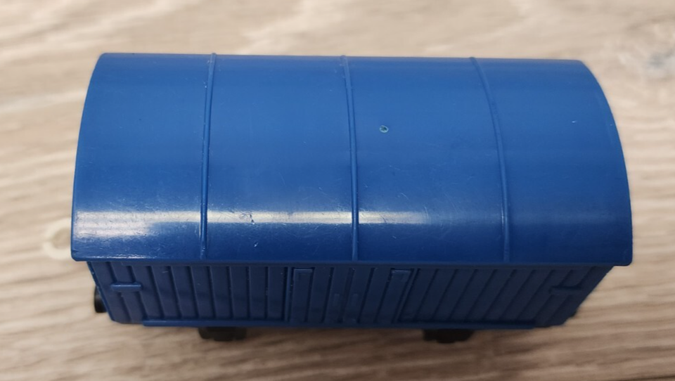 Thomas & Friends Trackmaster Blue Cargo Car Boxcar 2009 Mattel Gullane ...