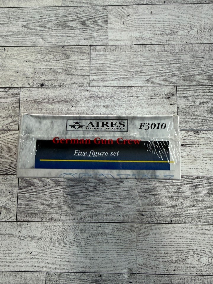 Aires Hobby Models - German Gun Crew Five figure set - 1:35 - F3010 | eBay