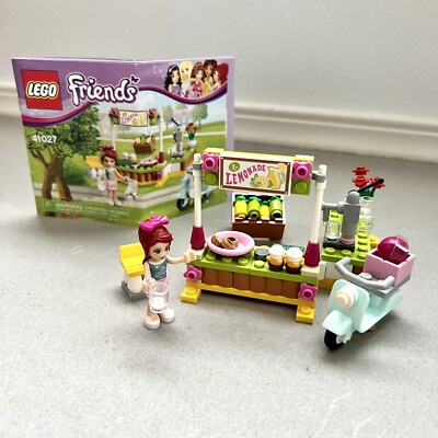Lego Friends 41027 Mia’s Lemonade Stand Mia Lt Aqua Scooter Complete w ...