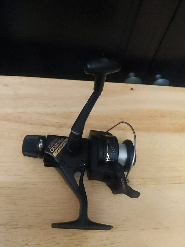 Shimano FX200 Spinning Fishing Reel Graphite Construction Right/Left R2 ...