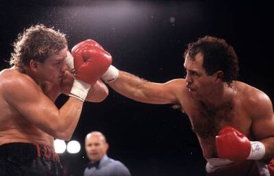 Tommy Morrison Is Hit With A Right Punch From Ken Lakusta Old Boxing ...