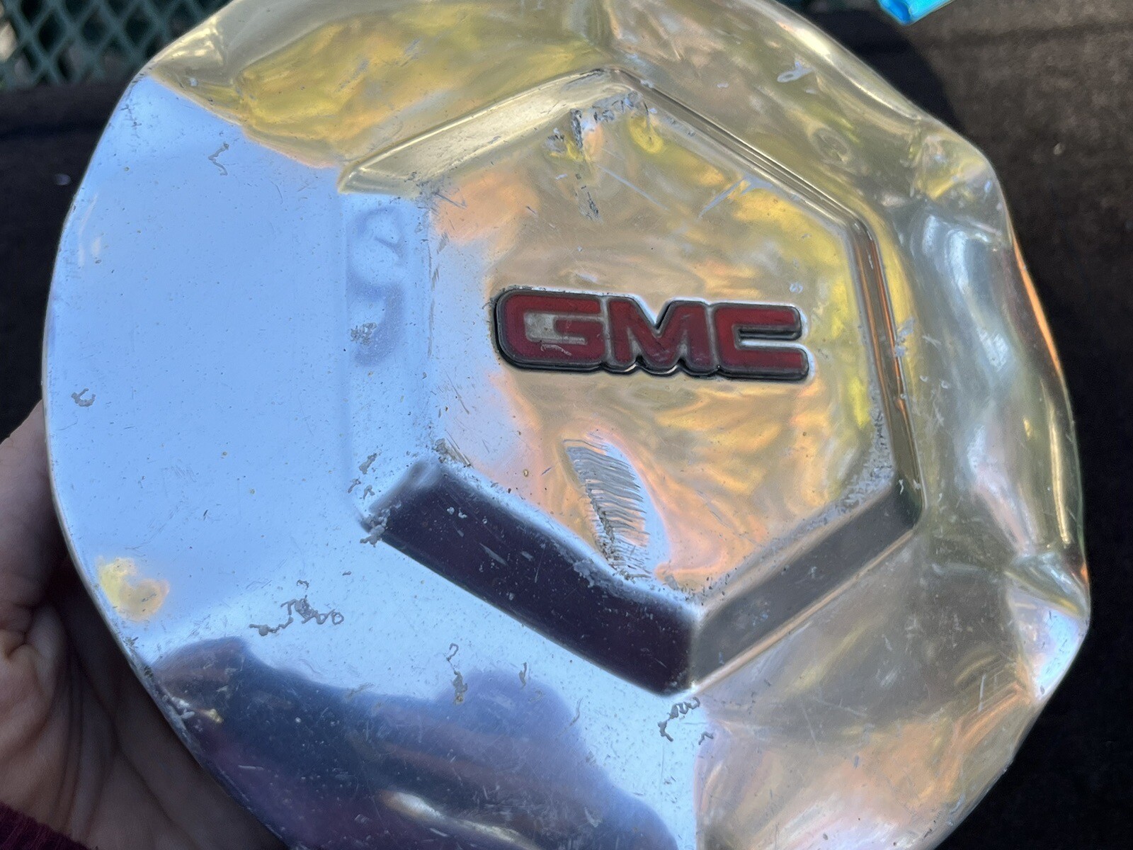 2002 - 2007 GMC Envoy XL Polished OEM Center Cap P/n 9593396 for sale ...