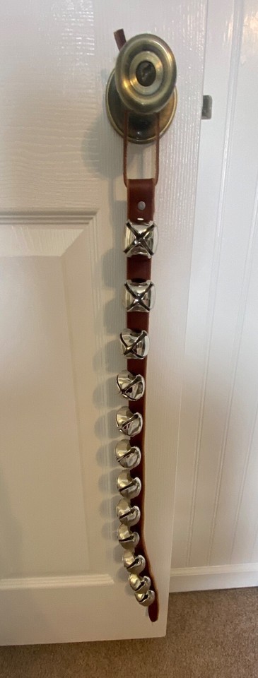 SLEIGH BELLS LEATHER Christmas Hanging Leather Brown 12 Bell Strap ...