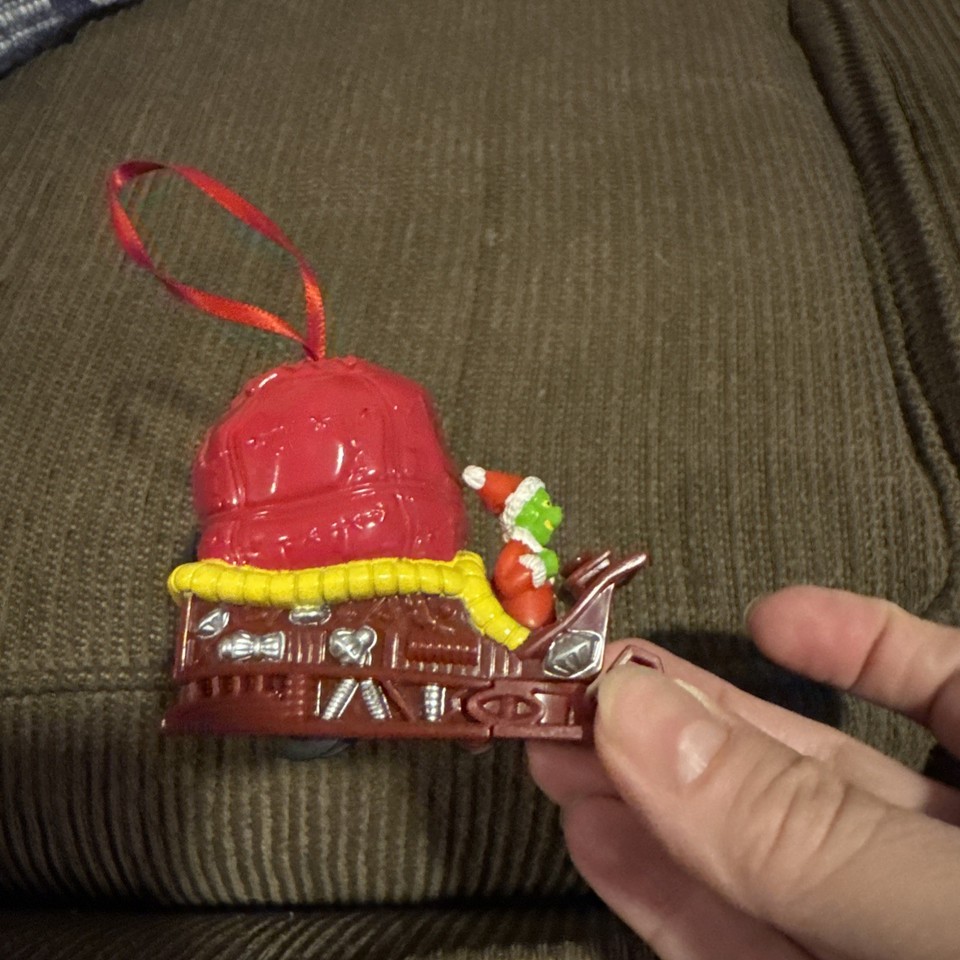 Wendy's Kids Meal "How the Grinch Stole Christmas" Grinch in Sled ...