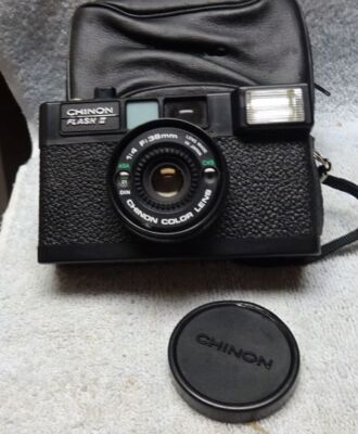 ** Vintage - CHINON Flash II - 35mm CAMERA - Made in HONG KONG - Really ...