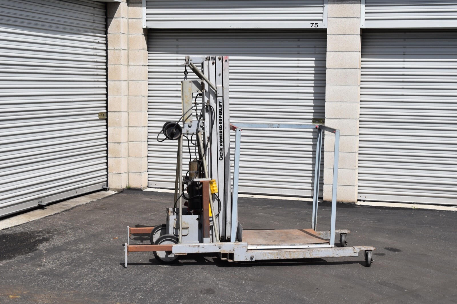 Genie Powered Superlift PSL-12 with work platform | eBay