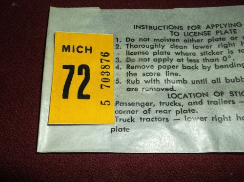 ⛄⛄ 1972 Michigan License Plate Registration Year Sticker Original Tab ...