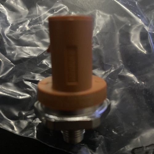 OEM GENUINE VW Fuel Pressure Sensor 06J906051d on Injector Rail Audi ...