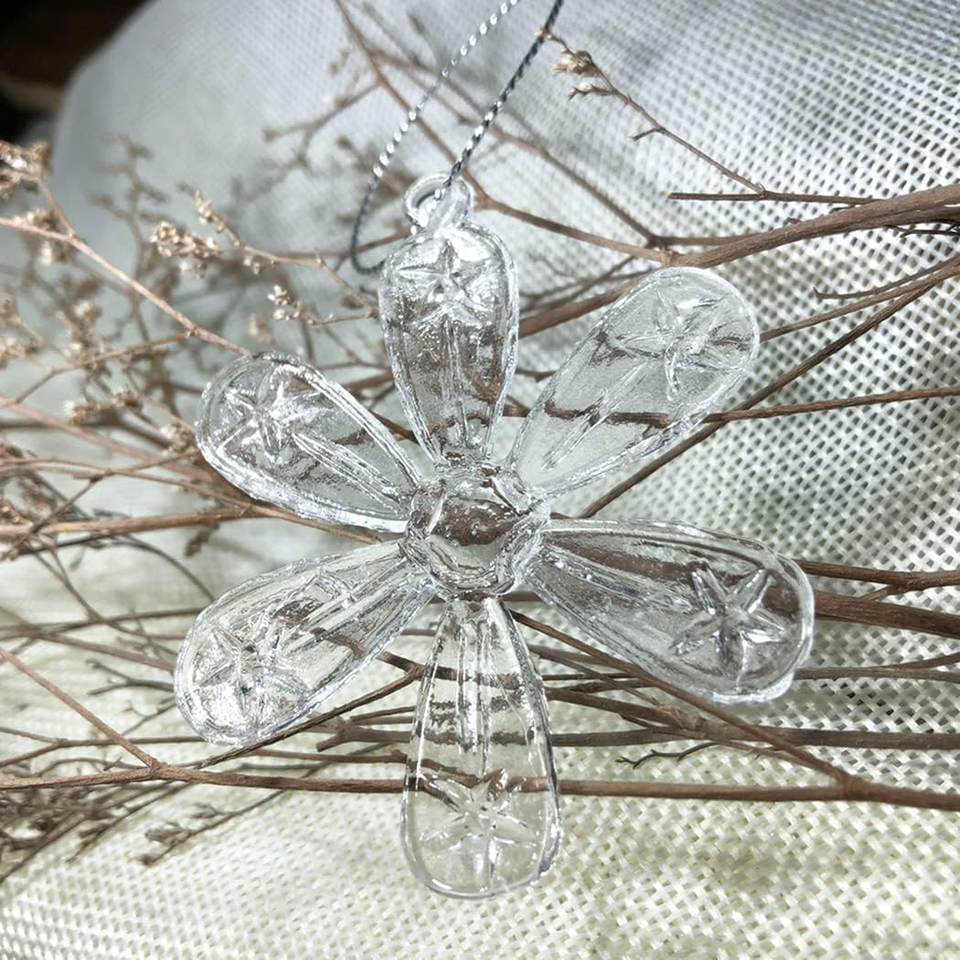 Clear Glass Snowflake Ornaments for Winter Christmas Tree - Set of 12 ...