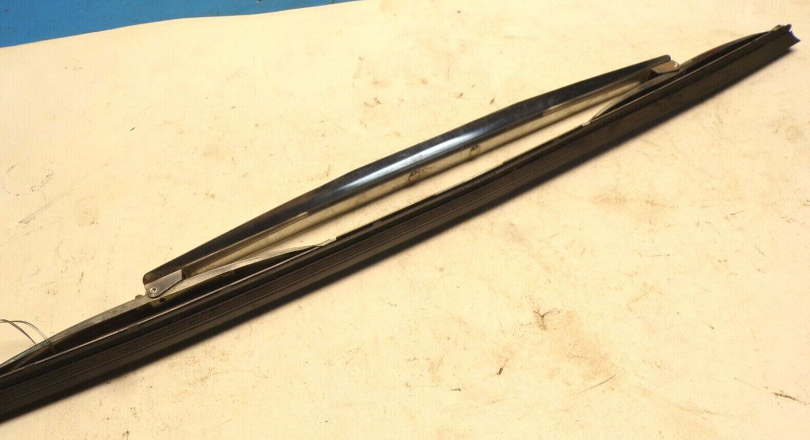 1961-67 Ford Lincoln windshield Wiper Blade Assembly- Wind deflector ...