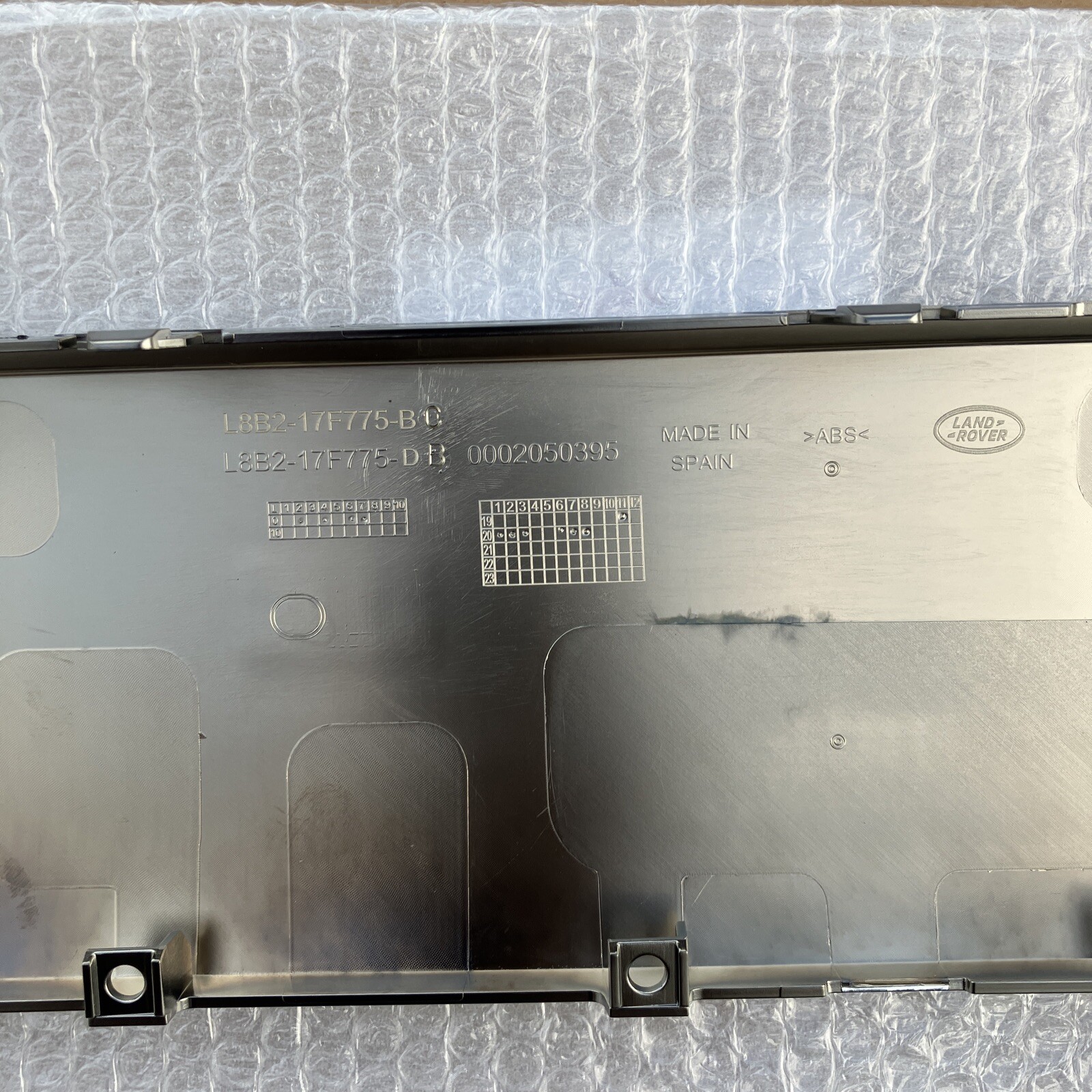 LR148267 2020-2023 Defender Front Bumper Cover Genuine New | eBay