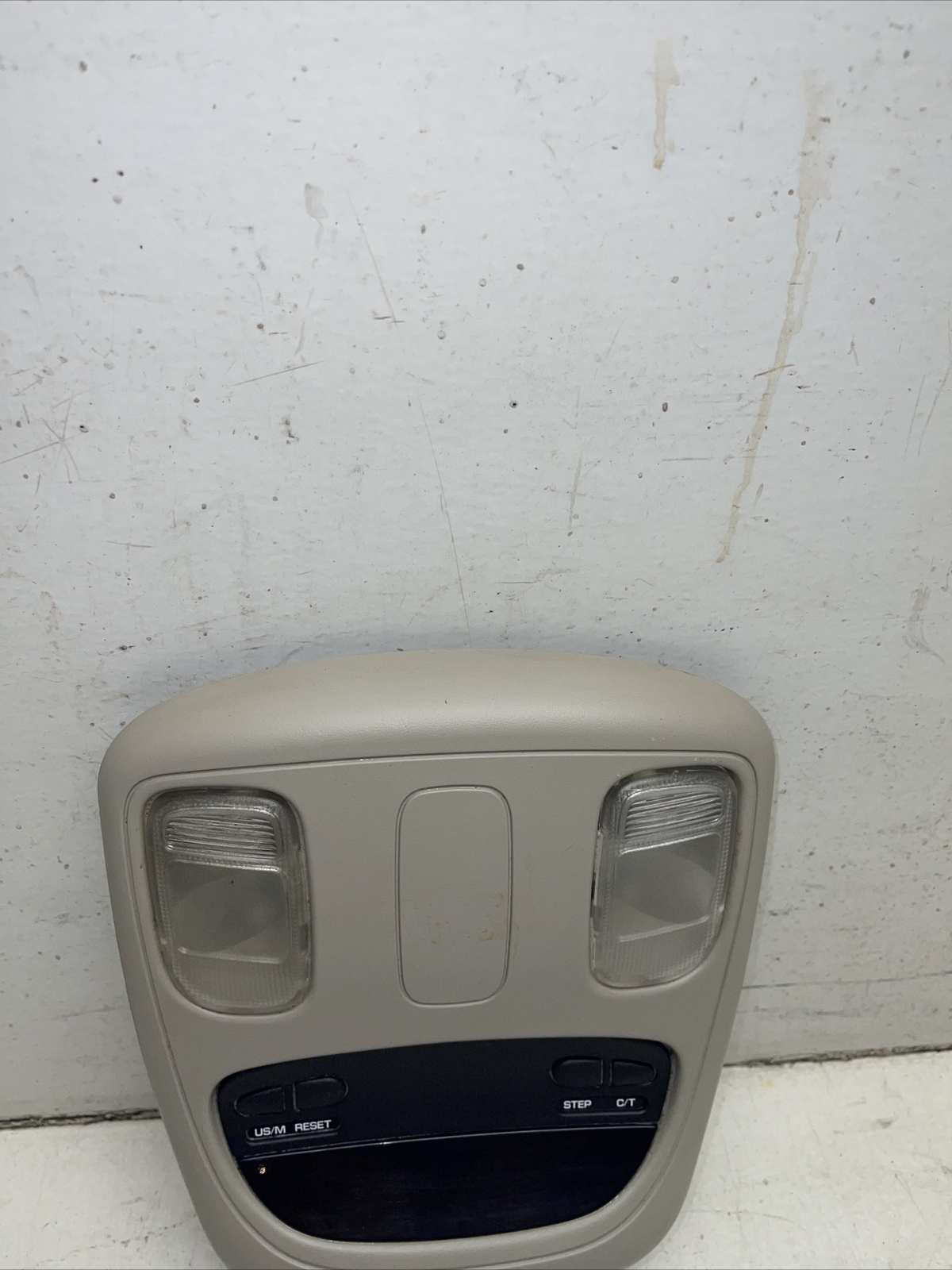 2004 Dodge RAM 1500 Overhead Console With Homelink and Otis 56049707AC ...