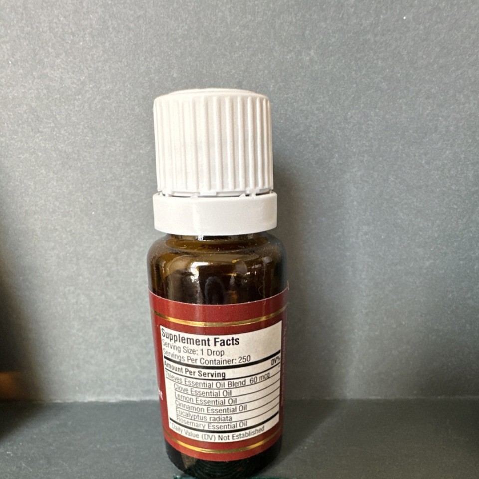 Young Living Thieves Essential Oil 15ml 0.5 fl oz Thieves Scent MPN VF ...