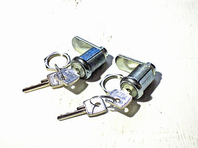 2 x POOL TABLE LOCKS WITH 4 KEYS | eBay UK