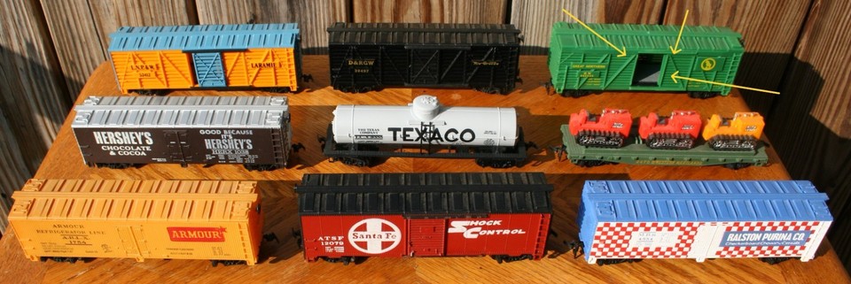 Lot of 9 nice HO rolling stock cars in TYCO boxes - 8 are TYCO - PLEASE ...