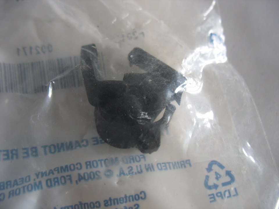 NOS Ford OEM Valve Rocker Clip 6.0L Diesel W302193 Factory 2005-2010 ...