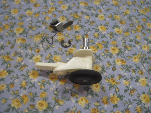 VINTAGE SINGER 4530 C SEWING MACHINE BOBBIN WINDER | eBay