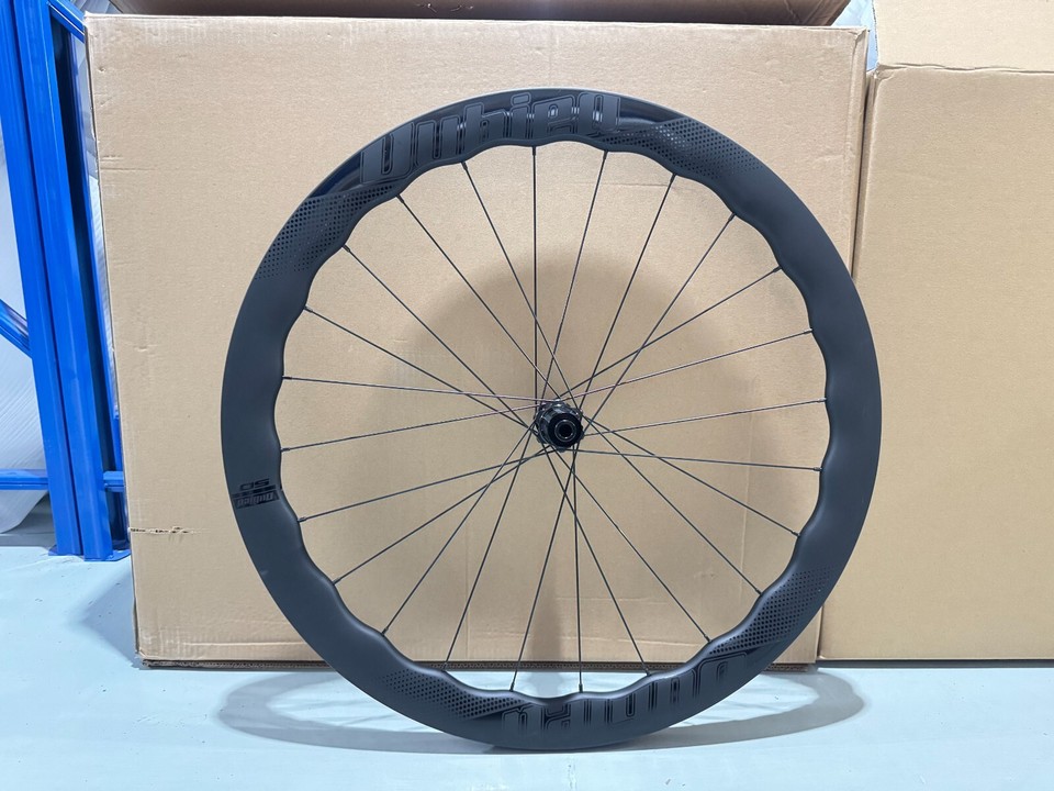 Road Carbon Fiber Wheelset 50mm 700c Clincher / Tubeless Ready Wheels ...
