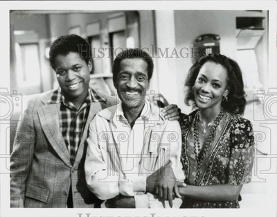1982 Press Photo Sammy Davis, Jr. with Todd Davis and Bianca Ferguson ...