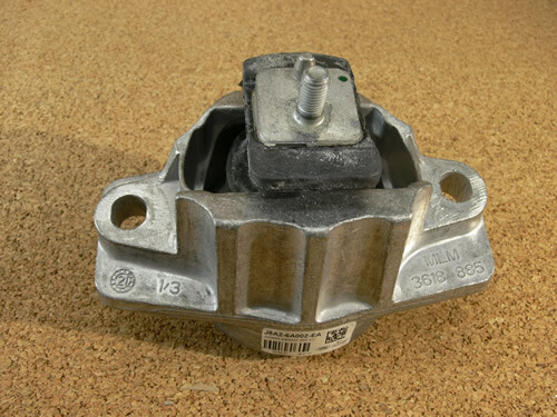 GENUINE LAND ROVER ENGINE MOUNT BRACKET RH RANGE ROVER VELAR LR094225 ...