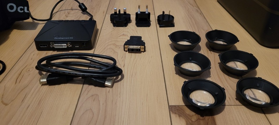 2013 Oculus VR DK1 Development Kit with Carrying Case 617689127951 | eBay
