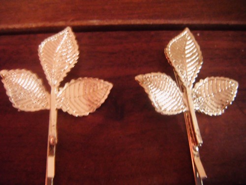 Gold Leaf Design Pair Hairclips | eBay UK