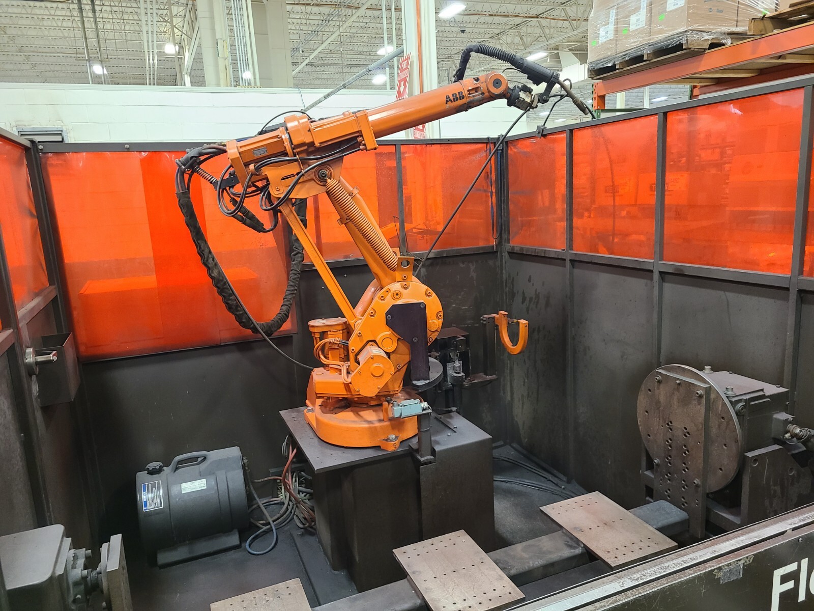 ABB Robot Welding Cell & One Merritt Precision 48" Positioner NEEDS ...
