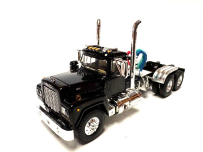 DCP FIRST GEAR 1/64 SCALE R MODEL MACK DAY CAB, BLACK & CHROME | eBay