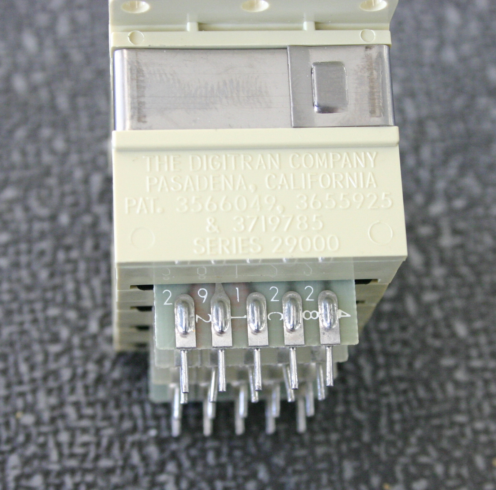 Digitran Company Series 29000 / 29122 4 Dial Beige Thumbwheel Switch ...