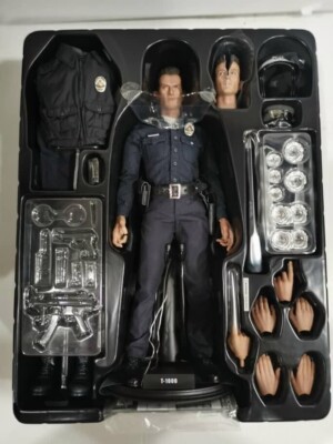 HOT TOYS MMS129 TERMINATOR 2: JUDGMENT DAY T1000 1/6TH SCALE ...