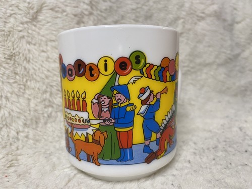 Vintage Rare Party Arcopal France Smarties Coffee Mug/Cup Milk Glass | eBay